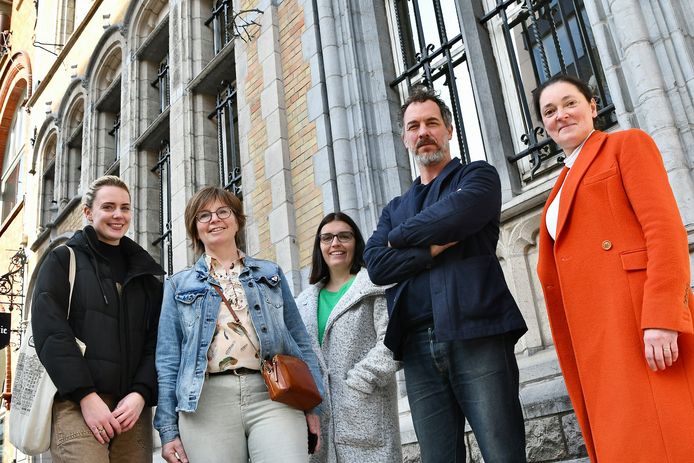 Een nieuwe lente, een nieuw kunstwerk én een virtuele beeldentuin ...