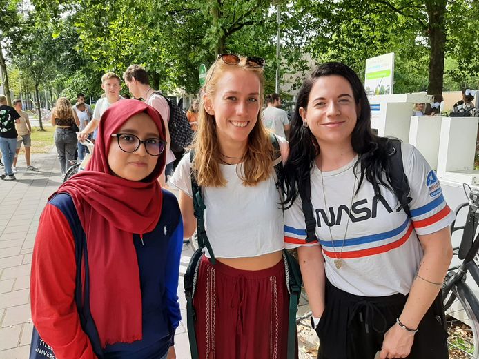 Studenten begonnen aan TOP Week: Tilburg is ‘amazing’ en ‘so green’ | Tilburg e.o. | bd.nl