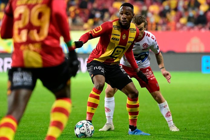 Voorzitter Dailly (RWDM) haalt spits William Togui (KV Mechelen) en ...