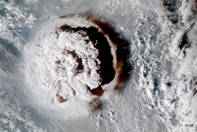 Tonga hit by submarine volcanic eruption, surrounding countries fear ...