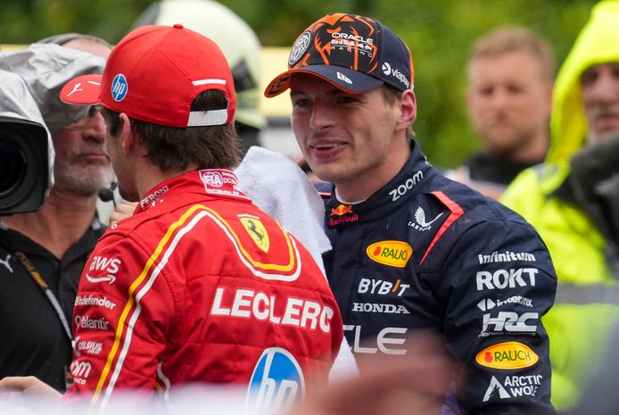 (Nog?) geen spraakmakende overstap naar Mercedes: “Max Verstappen rijdt ook volgend jaar voor ...