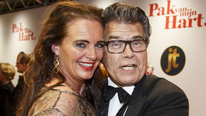 Vriendin Emile Ratelband overleed aan hersenbloeding | Sterren | AD.nl