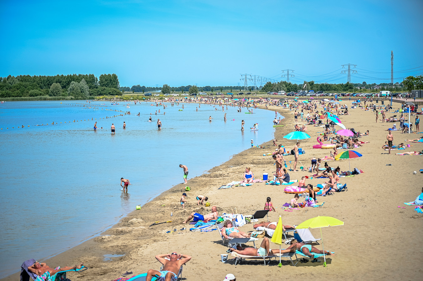 In ruil voor zonnepanelen maakt watersportvereniging de Zevenhuizerplas ...
