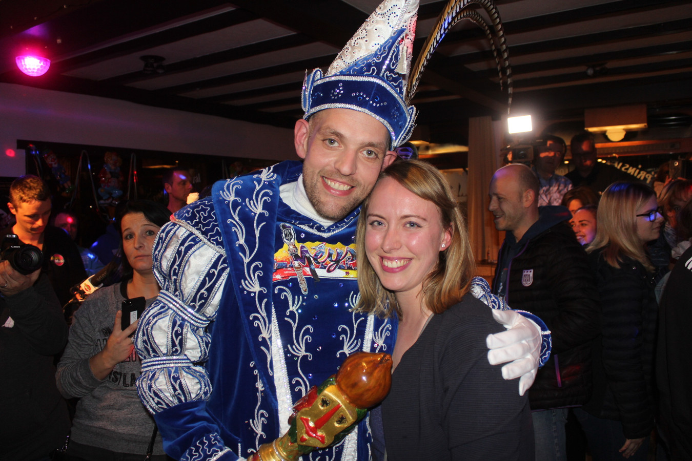 Prins Carnaval Bart De Meyst gaat trouwen | Foto | hln.be