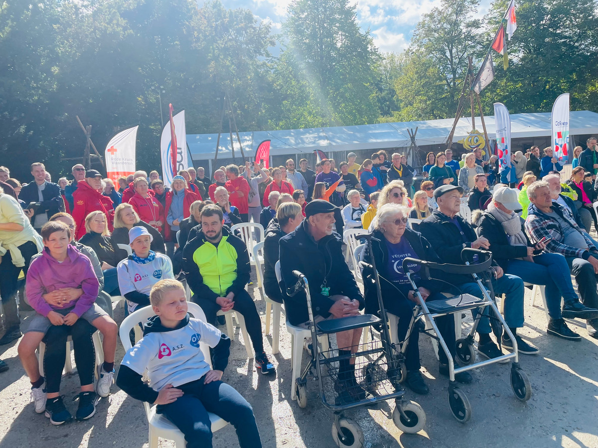 Levensloop in het stadspark: “Meer dan 2.000 Aalstenaars lopen 62.000 ...