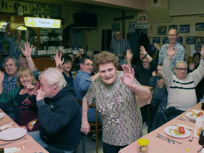 LEVENSVERHAAL. Yvonne Verlinden (92), die 72 jaar cafébazin van De Nachtegaal was: “Ze maakte ...