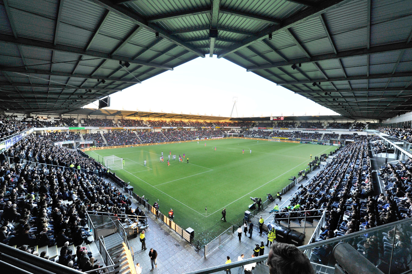 Heracles Almelo: 97,9 procent eigen fans beoordeelt stadionbezoek als ... Heracles Almelo: 97,9 procent eigen fans beoordeelt stadionbezoek als ...