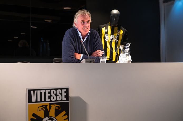 Vitesse moet gat van bijna 6 miljoen euro dichten voor licentie, zonder ...