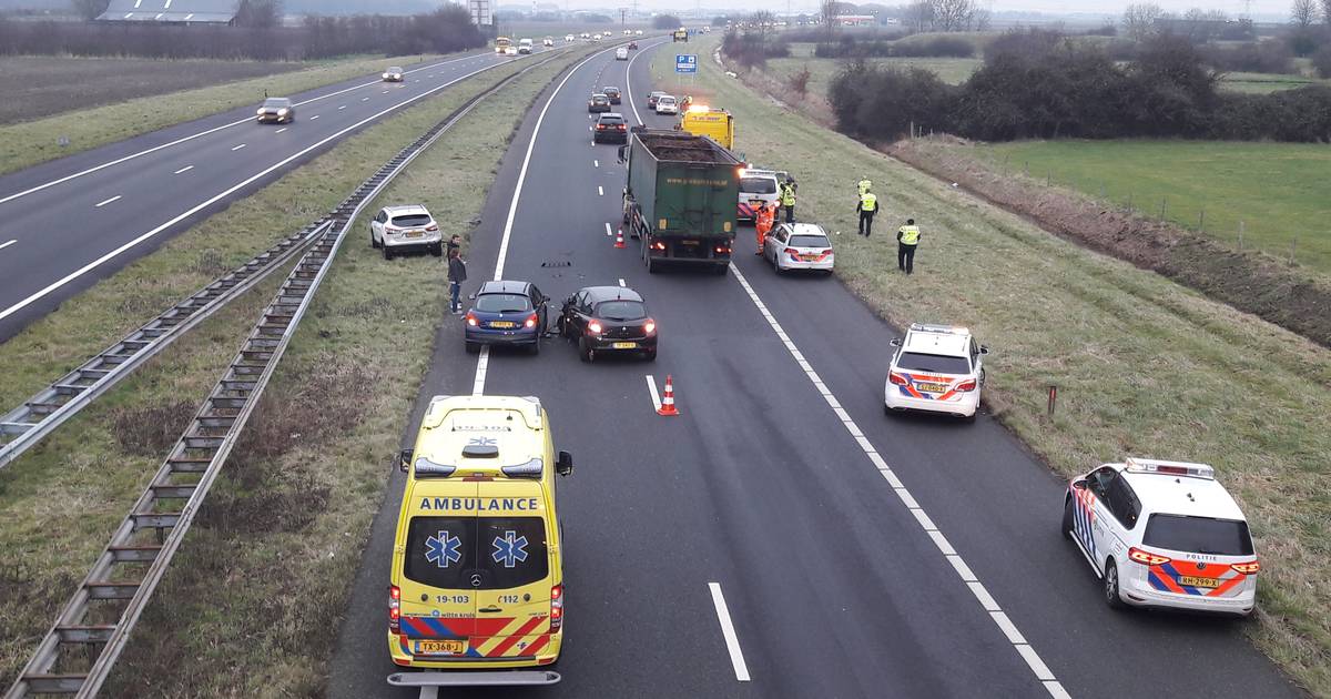 Gewonde bij ongeluk op de A58 richting Bergen op Zoom | Zeeuws nieuws | pzc.nl