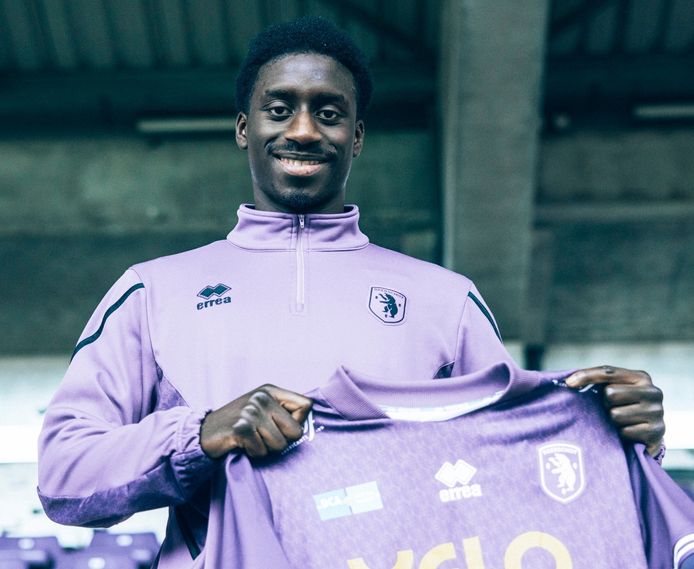 Last-minute aanwinsten Koide en Gomis moeten Beerschotcoach Wieland ...