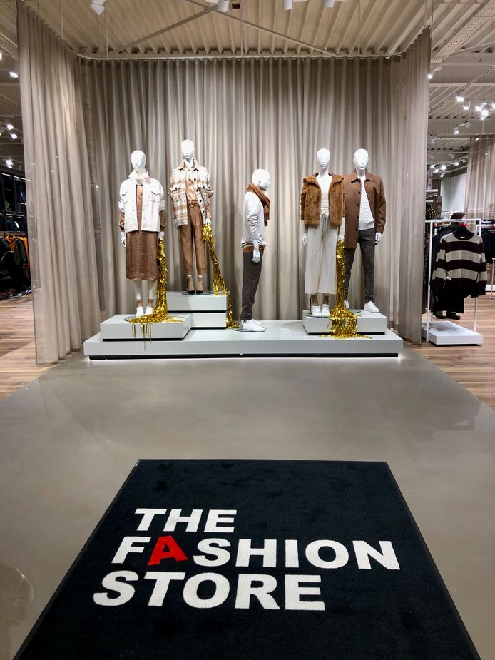 Gloednieuwe The Fashion Store opent deuren: meer dan 800 vierkante ...