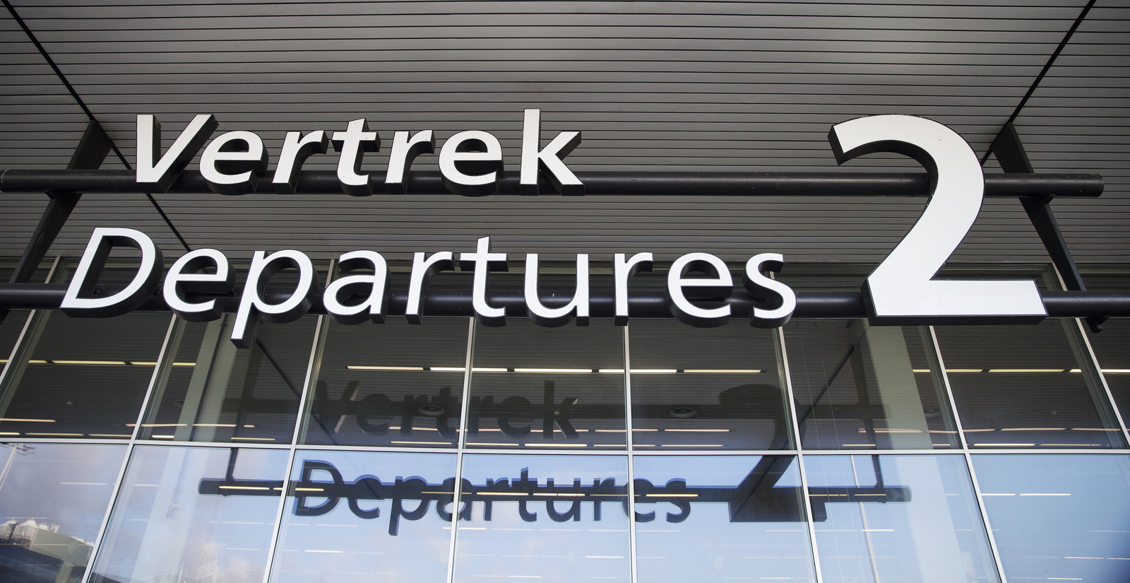 Verwarring over handbagageregels bij reizigers: wat mag nu wel in de ...