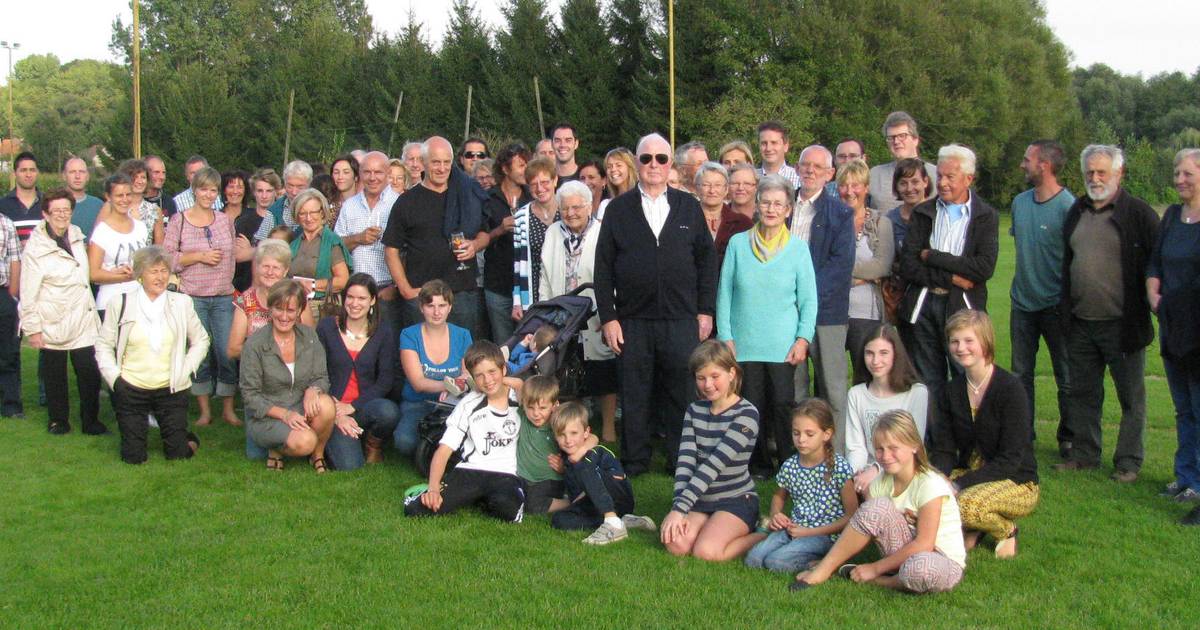 Inwoners Asbeek houden gezellig buurtfeest | Asse | hln.be