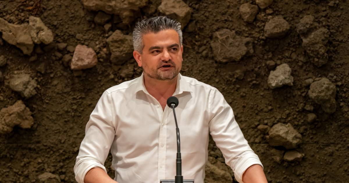 Tunahan Kuzu stopt als Kamerlid, Denk gaat met ‘nieuwe generatie’ de ...