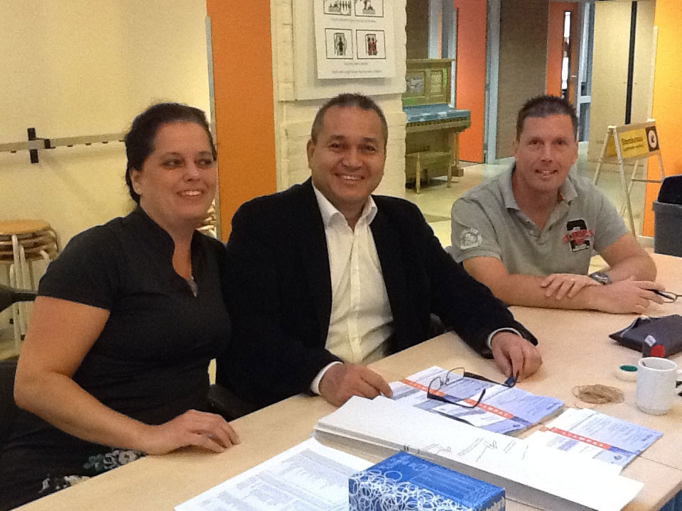 Langs stembureaus: mooie scores voor De Ligt | Foto | ed.nl