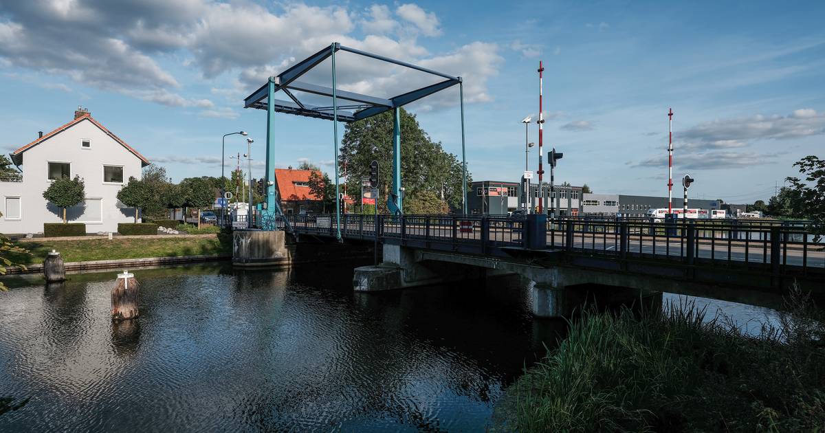Brug van Terborg kan tijdelijk niet meer open; het wachten is op nieuwe ...