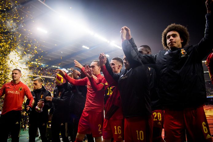 IN BEELD. Rode Duivels vieren kwalificatie voor WK in Qatar met fans op ...