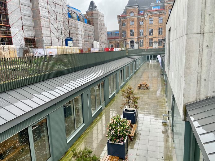 Provinciebestuur zit vanaf vandaag in de Leopoldskazerne: “Flexwerken ...