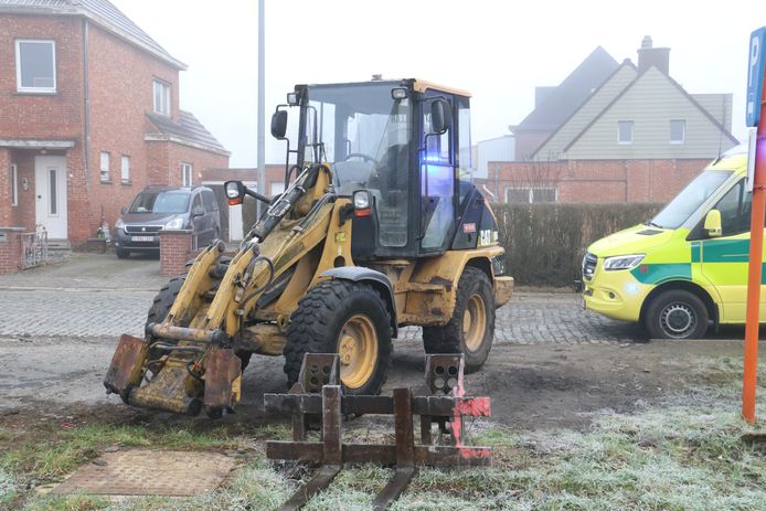 200 reizigers geëvacueerd na botsing tussen trein en werfkraan ...