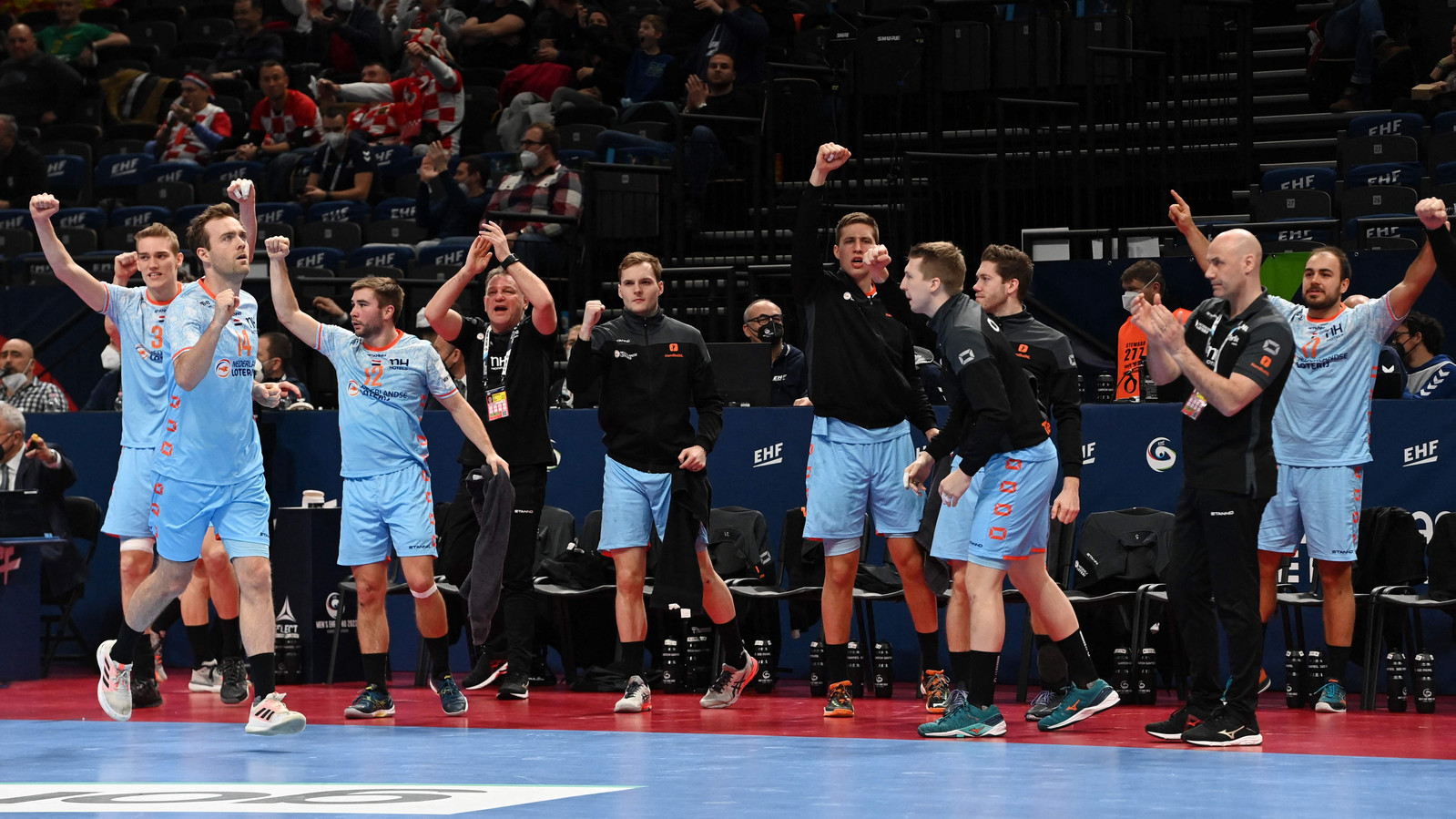 De drijvende kracht achter de prestaties van Nederlandse handballers ...