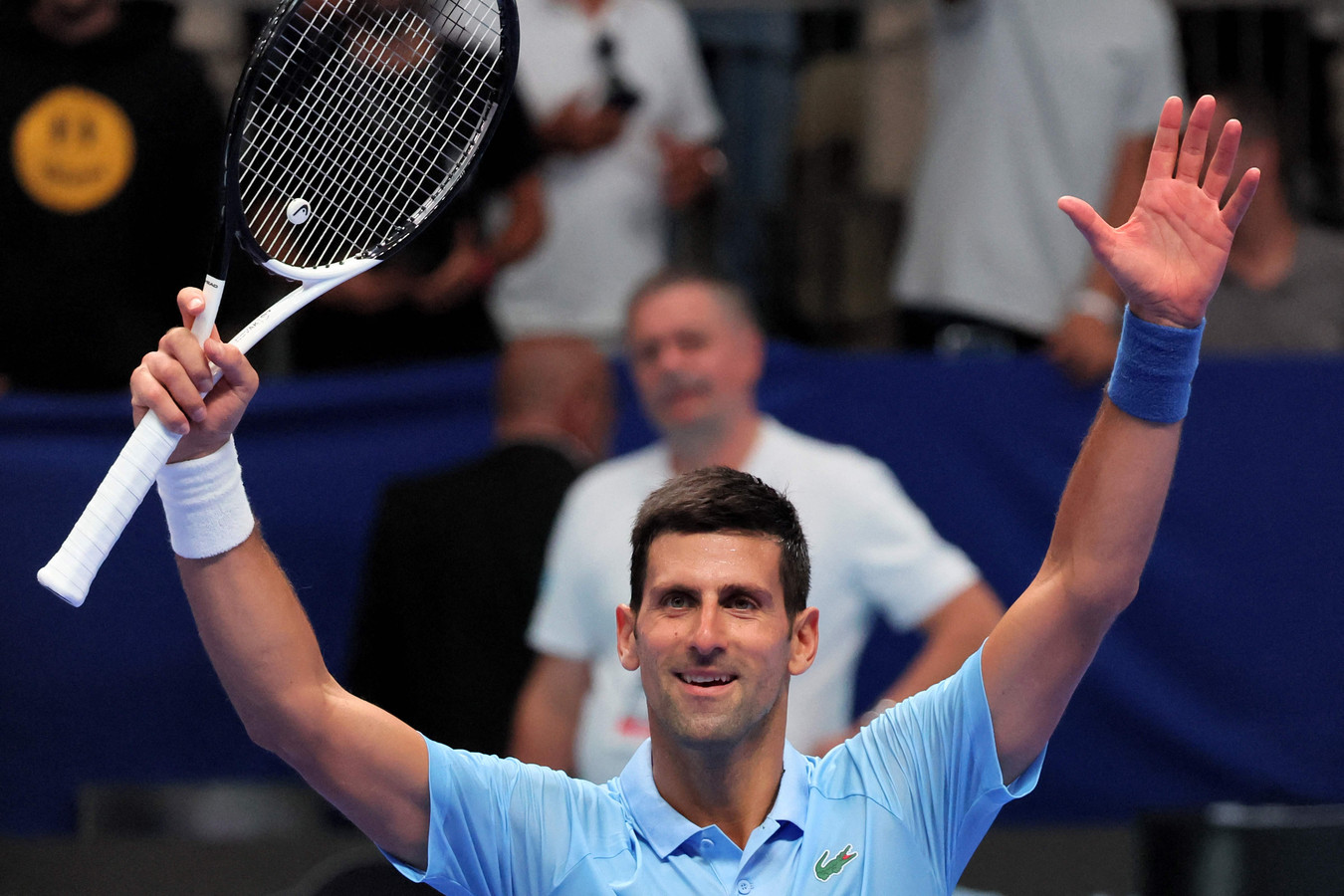 Novak Djokovic vergist zich even, maar plaatst zich wel voor halve ... Novak Djokovic vergist zich even, maar plaatst zich wel voor halve ...