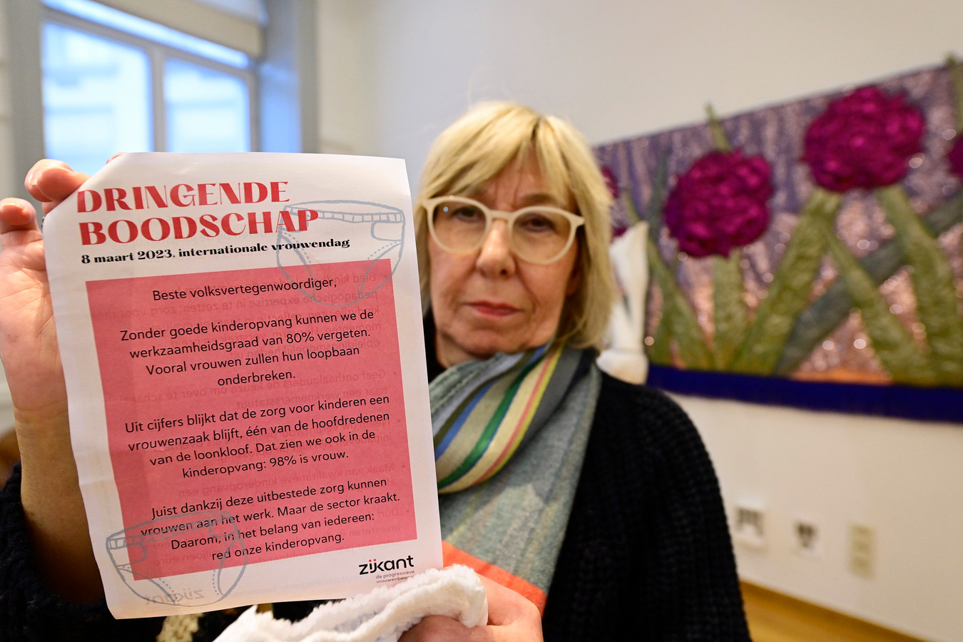 'Pamperactie' in Vlaams Parlement voor betere kinderopvang | Foto | hln.be