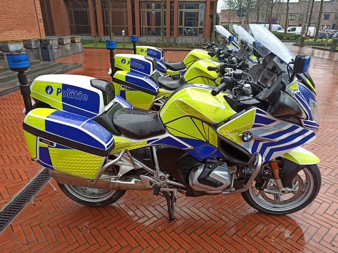 Motors politiezone Aalter dragen als eerste speciaal patroon: “Het ...