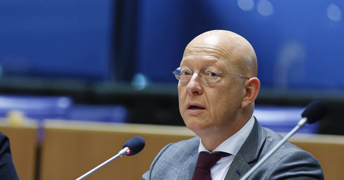 Nuenense gemeenteraad wil door met Maarten Houben, burgemeester wil ...