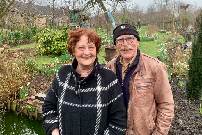 Gastvrije Willy en Joop hebben een knots van een (ietwat verstopte ...