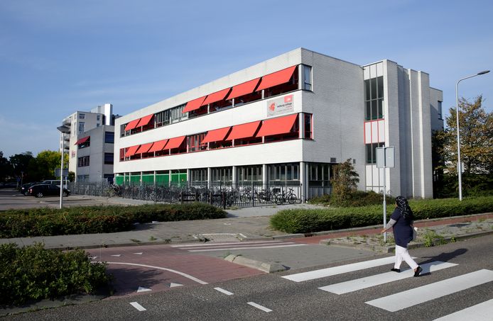 Leraar thuis nadat discussie uit de hand loopt op Walburg College in ...