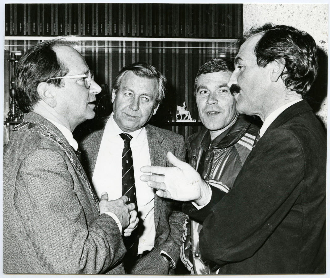 Hoe PEC Zwolle in 1987 bijna verhuist naar Flevoland: ‘Ik neem dat hele ...