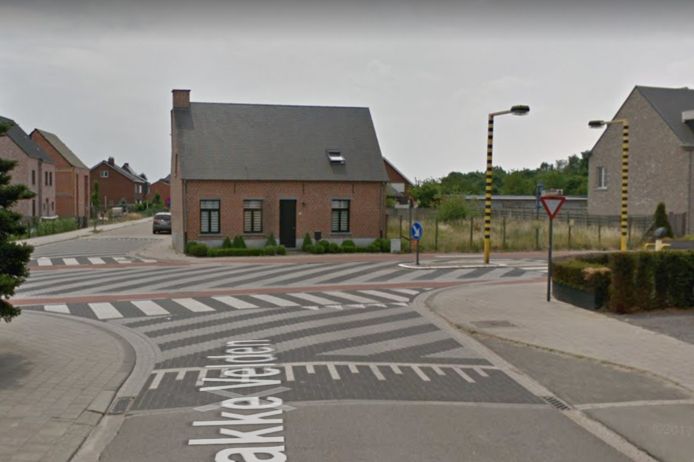 Kruispunt Vlakke Velden en Molenstraat zeven weken lang onderbroken voor heraanleg | Herenthout ...
