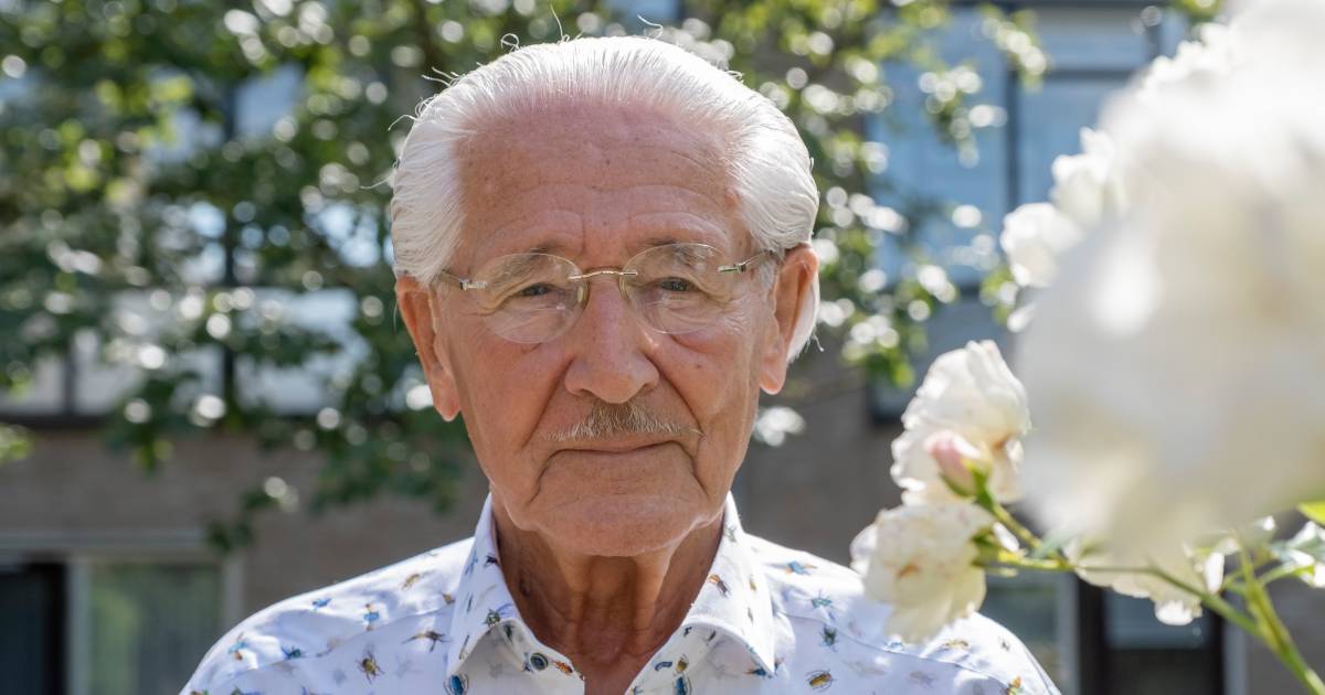 100-jarige Stoffel Boot uit Zierikzee liet Juliana en Beatrix stralen ...