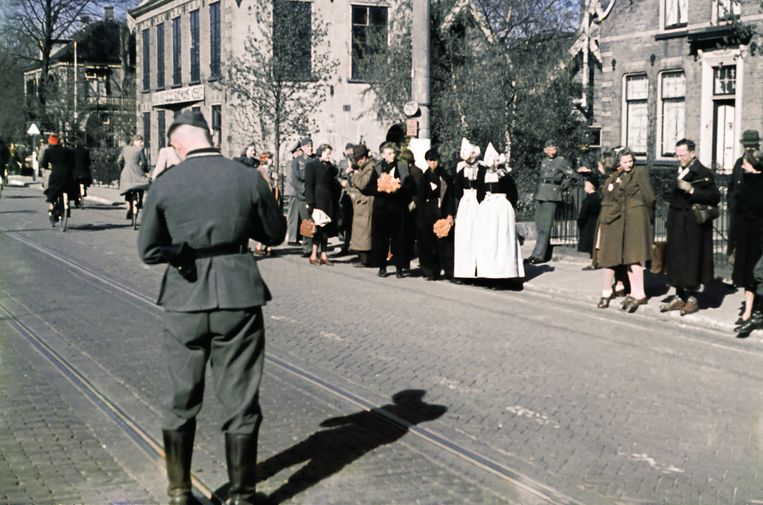 In het eerste jaar van de bezetting werden de Duitsers vooral genegeerd