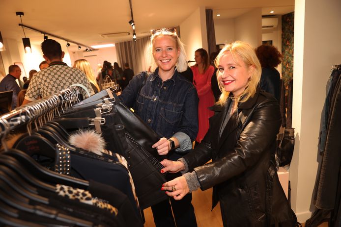 IN BEELD. Andy Peelman viert verjaardag met opening van eigen ...