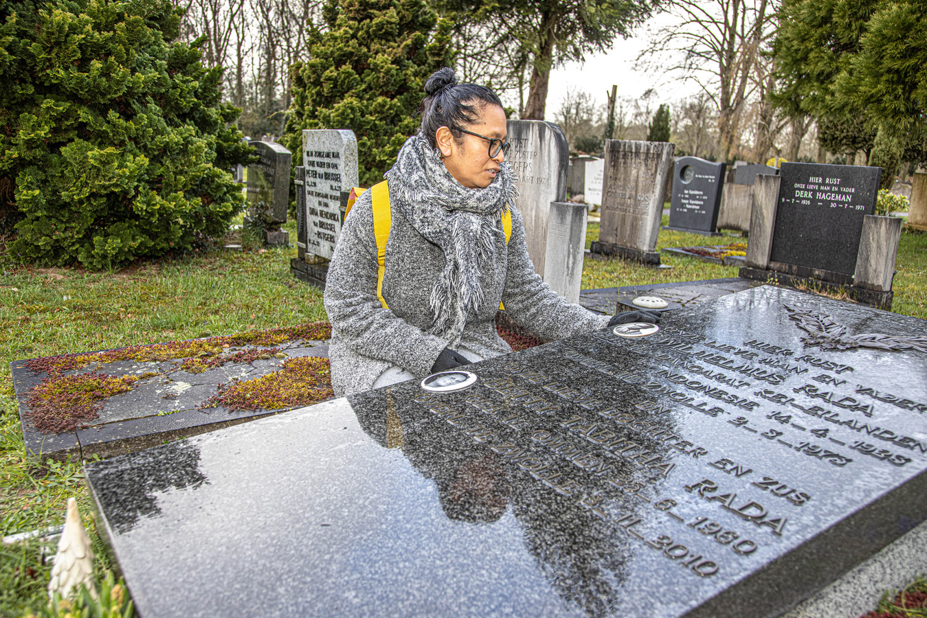 Zwolle eert Molukkers en adopteert graven KNIL-militairen: ‘Eindelijk ... Zwolle eert Molukkers en adopteert graven KNIL-militairen: ‘Eindelijk ...