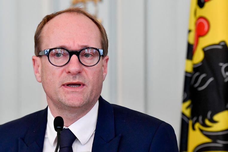 Ben Weyts: ‘Bekijken of VRT lesaanbod kan voorzien’ | De Morgen