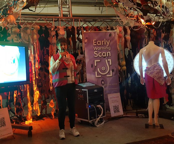 Langste bh-slinger, Pimp your Bra: ludieke acties Yvya brengen geld ...