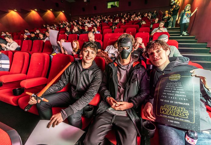Fanatieke Star Wars-fans vieren feestdag met kijk-marathon: ‘Toch ...