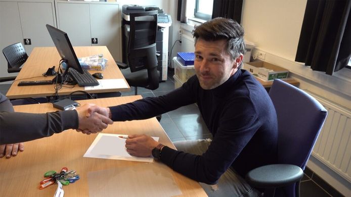 Sepp De Roover beleeft vuurdoop bij KSK Heist: “Deze uitdaging past bij ...