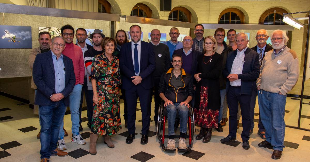 Fotoclub Ronse hield VRT-journalist Steven Decraene extra in het vizier ...