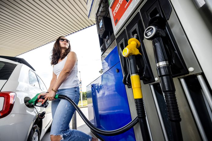 Benzine en diesel worden duurder in België: dit is het verschil nog met ...