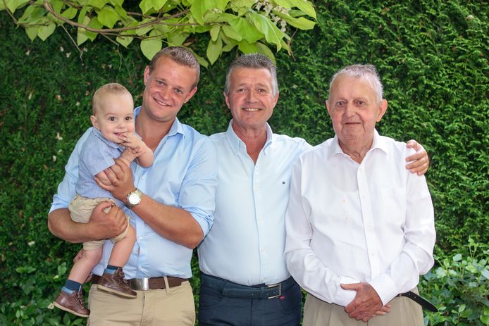 Viergeslacht bij familie Elaut in Letterhoutem | Lezersbijdragen Oost ...