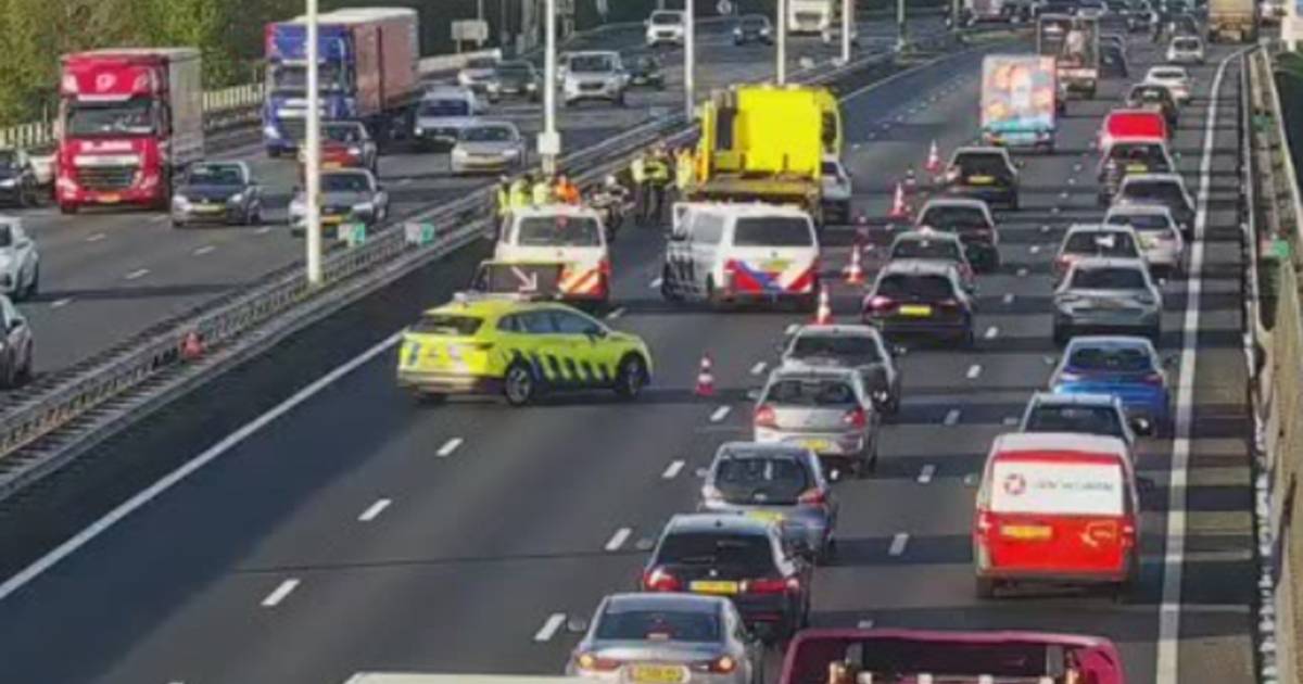 Ongeluk op de IJsselbrug zorgt voor flink wat vertraging op A28 bij Zwolle | 112 nieuws Hattem ...