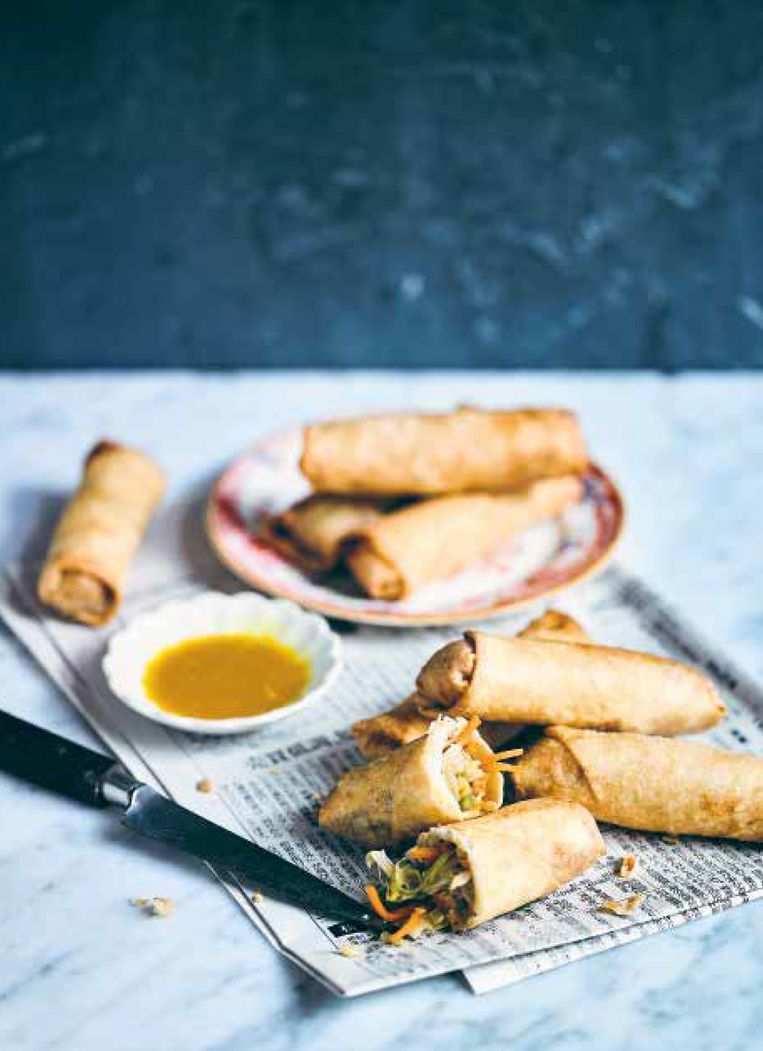 Chinese loempia’s met zoete mosterdsaus | Het Parool