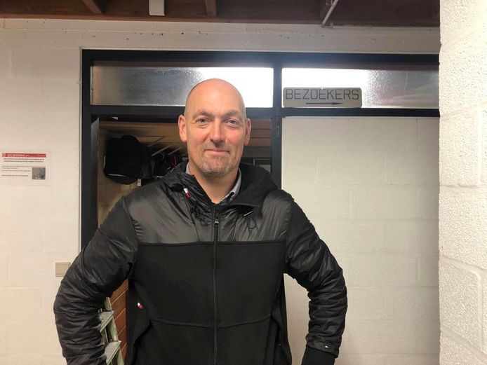 Trainer Kevin Vandecasteele (SV Moorsele A): “Met een zege waren we mee ...