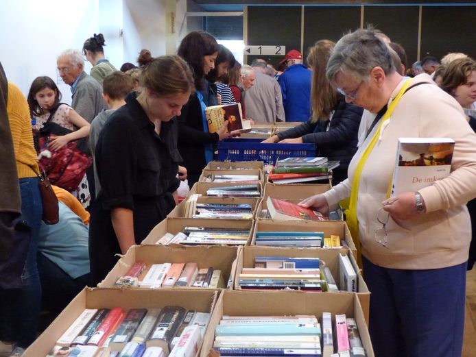 Bibliotheek organiseert verkoop van boeken, films en cd’s in Cultuurcentrum Scharpoord | Knokke ...