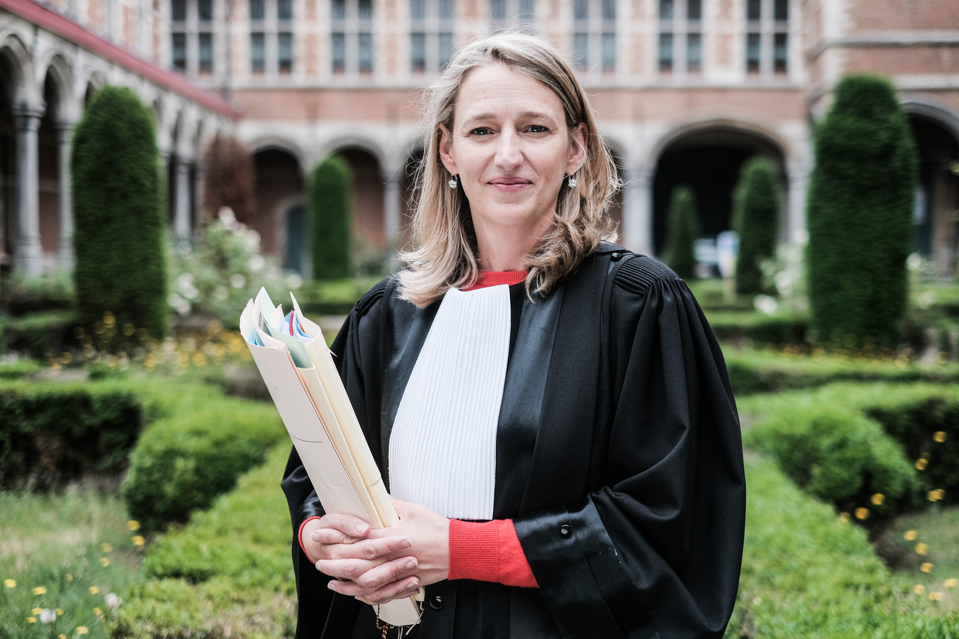 ‘De Rechtbank’ viert jubileumseizoen met zeven nieuwe rechters | Foto ...