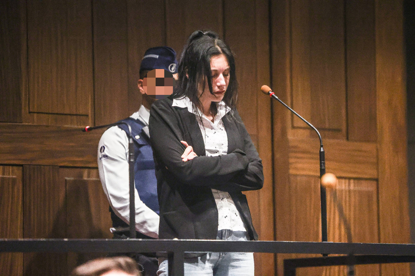 “Kijk naar de foto op haar sterfbed. En dan naar hun straffen. Dat ...