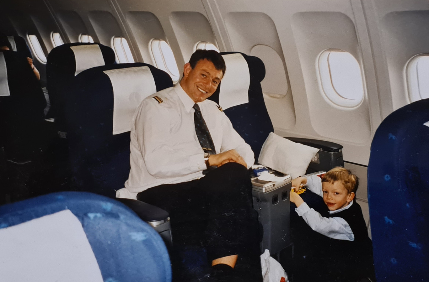 LEVENSVERHAAL. Yves Stevens (59), de toptennisser die Sabena trouw ...